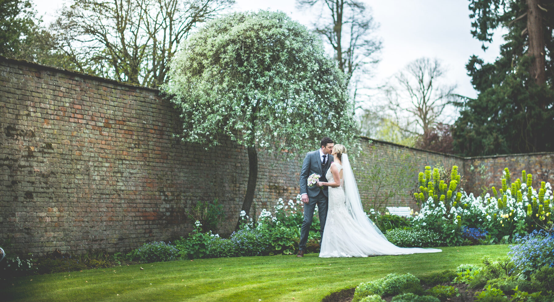 Natasha and Brett’s Colourful Summer Wedding – Combermere Abbey